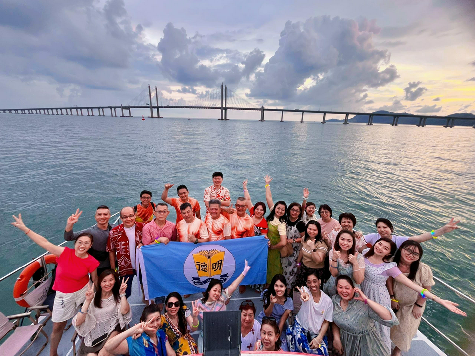 Book Penang Sunset Cruise Tour - Forest Cruise Tickets | Flat 20% Off