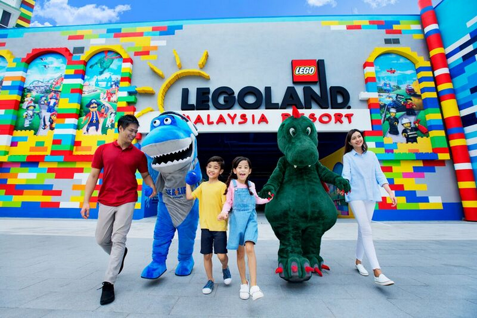 Book Legoland Theme Park Ticket and Transfer (SIC-Shared transfer ...
